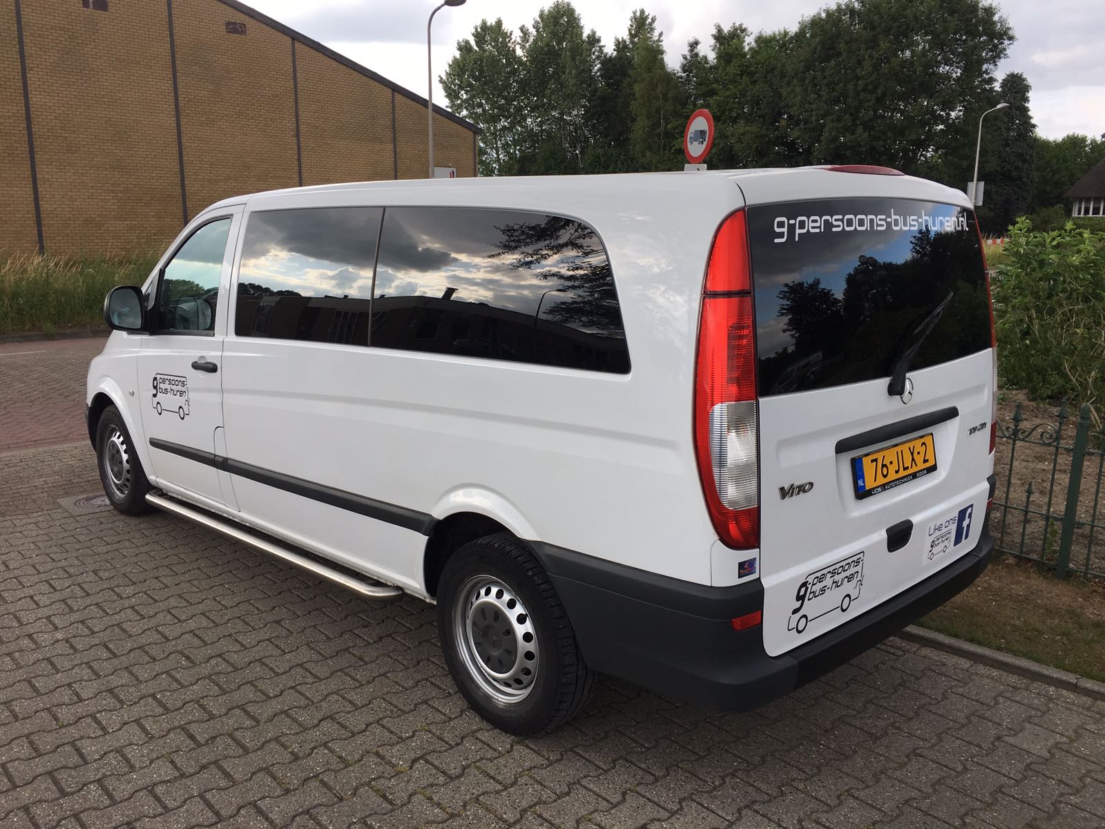 Personenbussen | 9 persoons bus huren